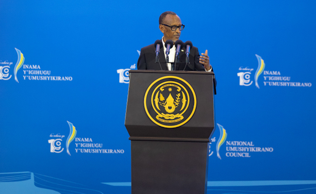 Perezida Kagame yahishuye uko Tshisekedi yabanje kumuzanaho amacenga ... Perezida Kagame yahishuye uko Tshisekedi yabanje kumuzanaho amacenga ...